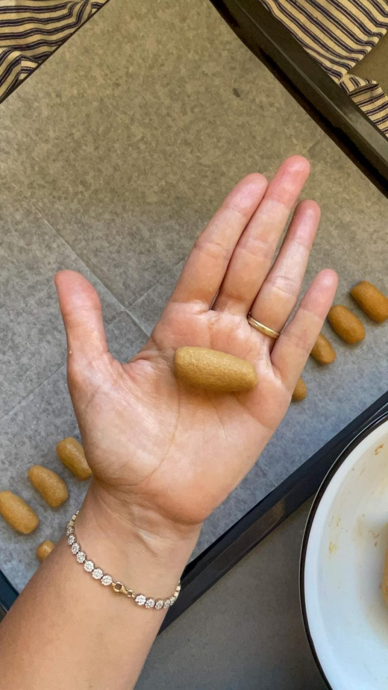 “Bamba” (Peanut Butter Snack) - Essy Roz